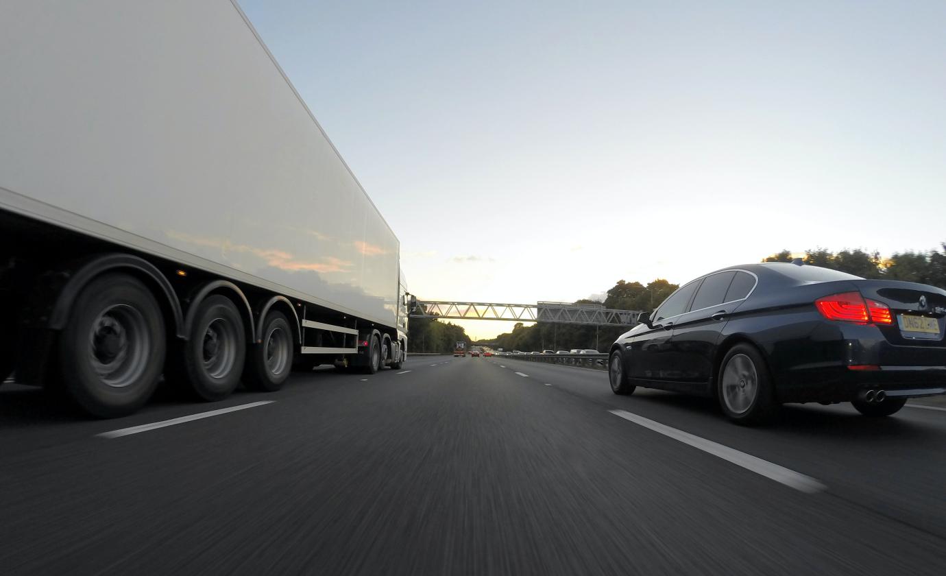 Van Tilburg-Bastianen | Truck & Trailer service